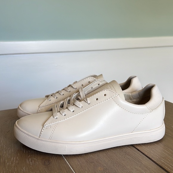 Clae | Shoes | New Rare Clae Bradley Leather Tonal Sneaker In Khaki ...
